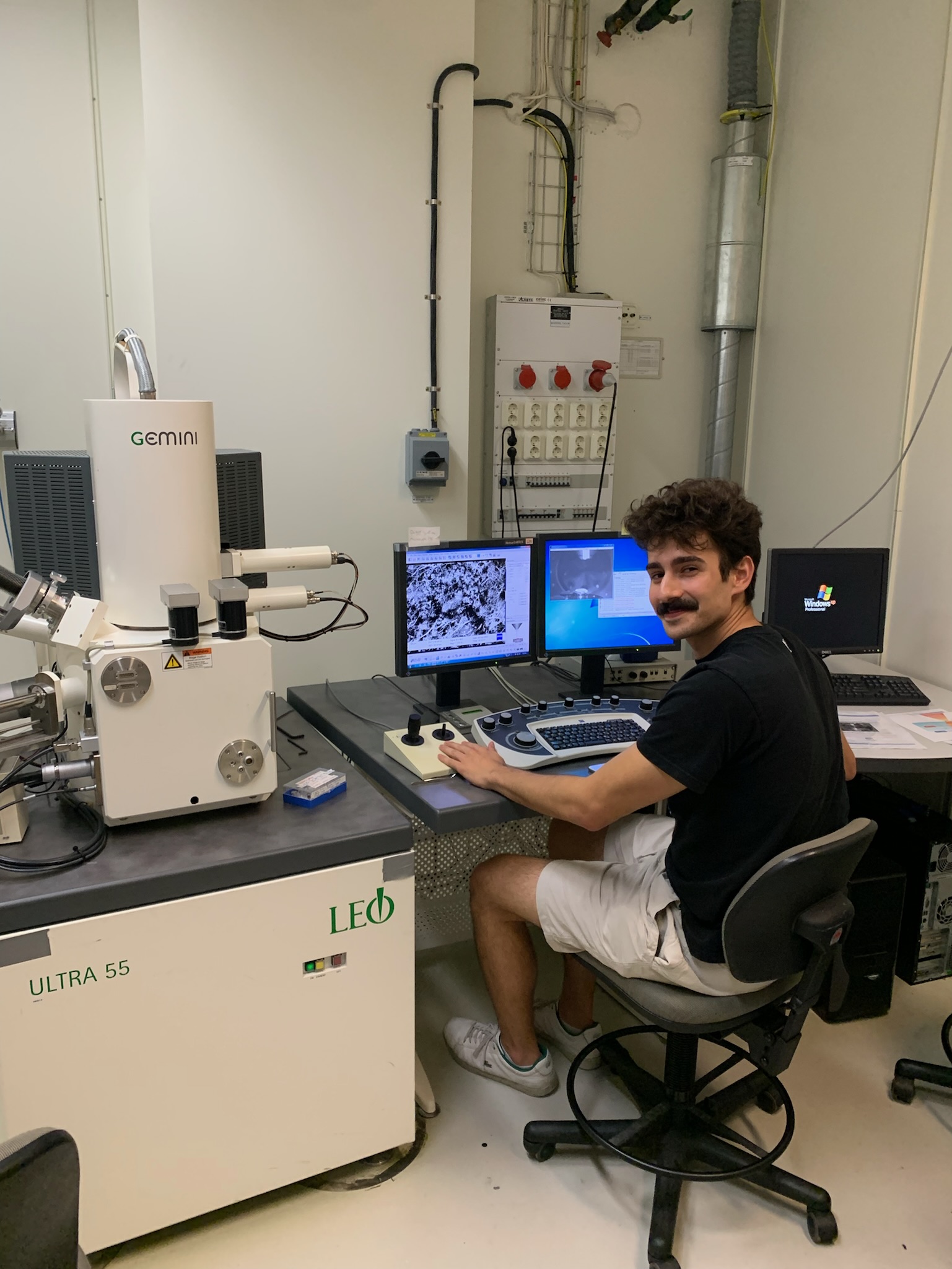Quantification of electron beam effects during electron microscopy analyses of low Si/Al Cu2 ...